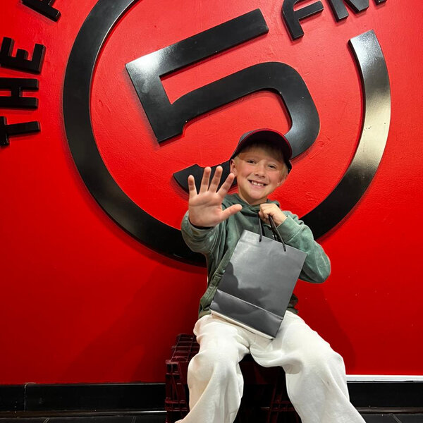 RESIDENT MOTIVATOR, JAMES VAN BILJON JOINS THE TEAM IN STUDIO (06 ...