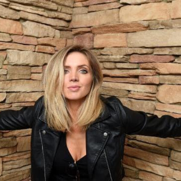 055: Nikki Osborne - Go hard or go home - Auscast Comedy - Omny.fm