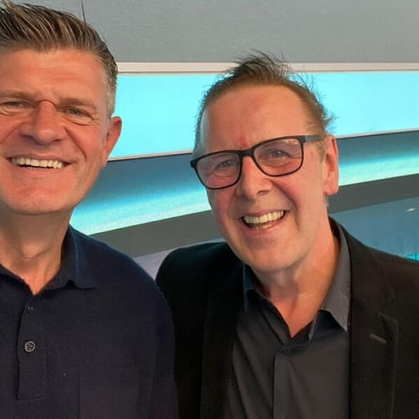 “I almost stole Bowie’s stubbed out cigarette!” - Ian Dempsey - Brendan ...