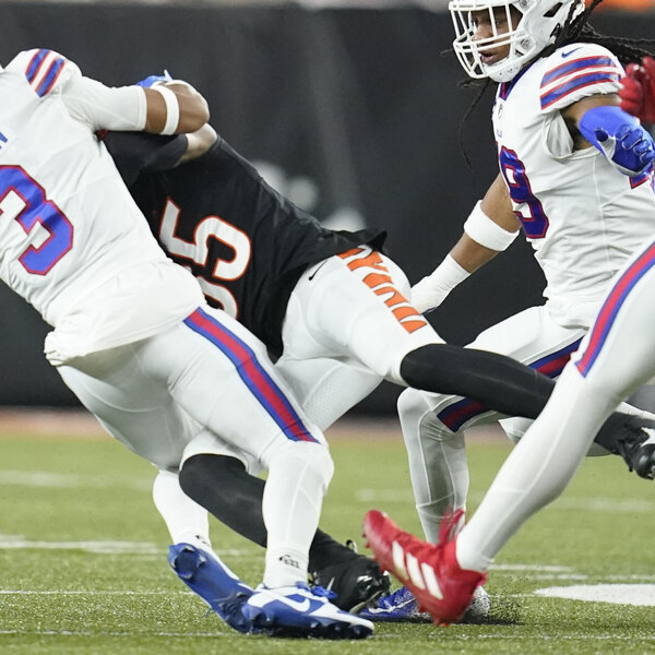 Dr. Labos on Damar Hamlin's devastating injury - CJAD 800 - Omny.fm