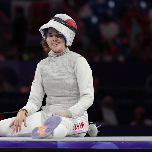 Meet Eleanor Harvey, Canada's first ever Olympic medalist in fencing ...