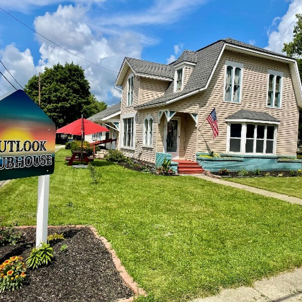 Stephanie Smith-Joel Brosey-Nicole Sims-Outlook Clubhouse 10-25-24 ...