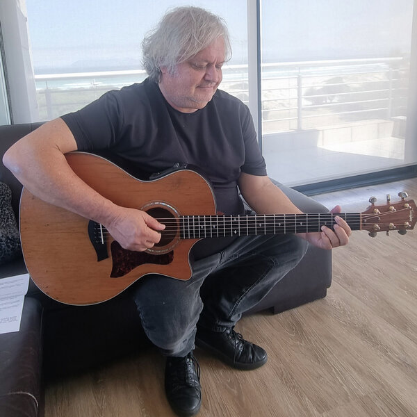 Wat het Timothée Chalamet en Mauritz Lotz gemeen? - Driesestig - Omny.fm