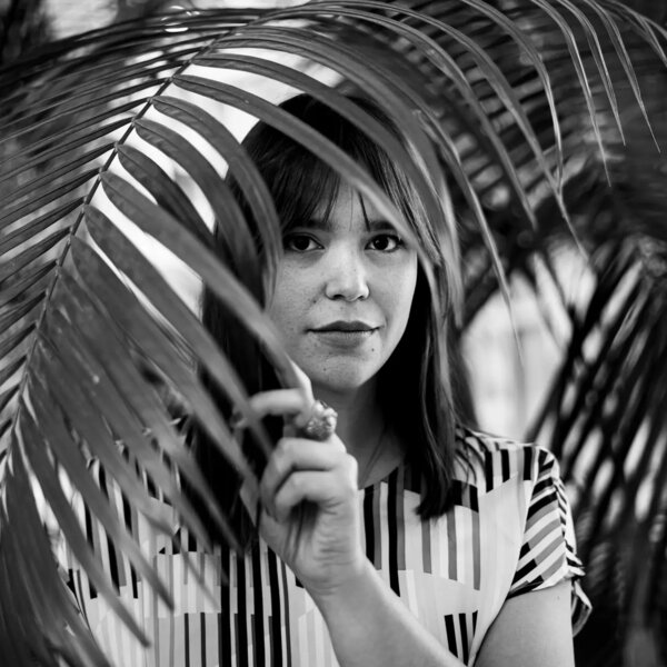 Mia Tomé: “Cresci a destoar do que era a norma, por causa do meu corpo ...