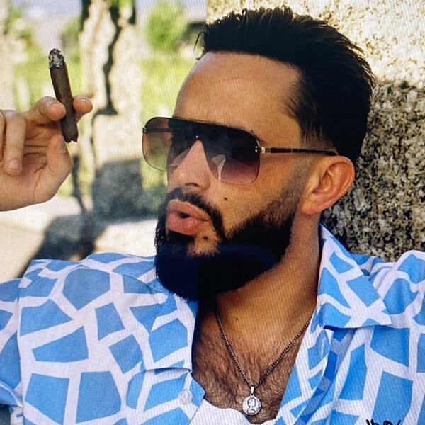 David Bruno. Do elogio da portugalidade às galinhas de Valentim ...