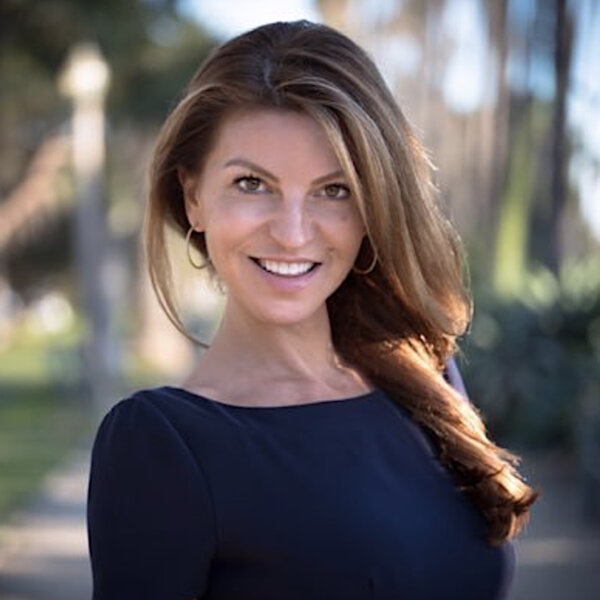 Raffaella Camera of Accenture Interactive - Extended Reality - Fashion ...