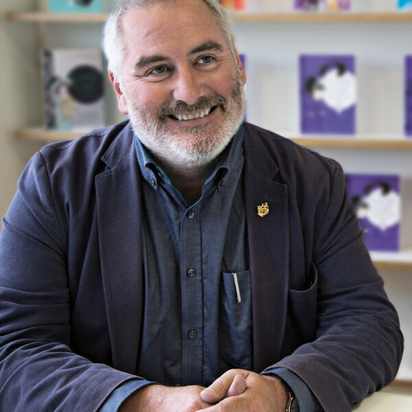 Illustrator Chris Riddell OBE on the ReImagining of Alice in Wonderland ...