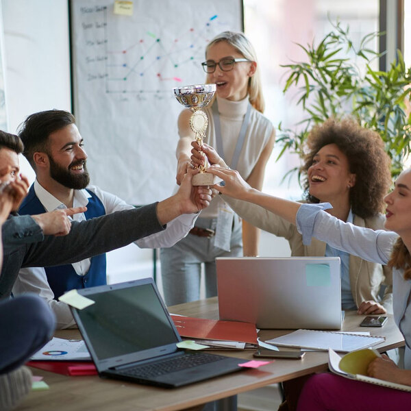 Vimigo 设定奖励制度有一套 幸福企业的幕后推手 - 开门见商 - Omny.fm