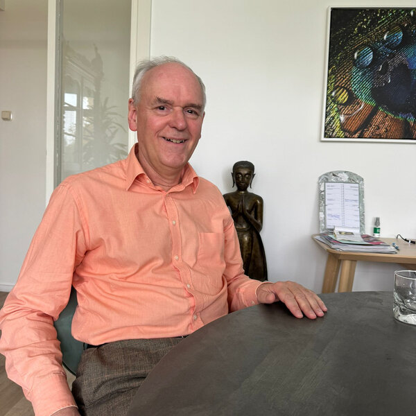 #170: Mario Molegraaf, schrijver - Met Groenteman in de kast - Omny.fm