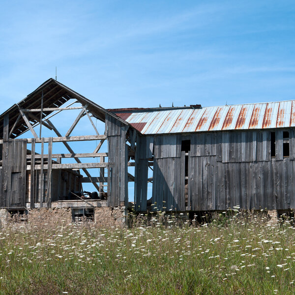 Falling Barns Get New Life - MID-WEST FARM REPORT - MADISON - Omny.fm