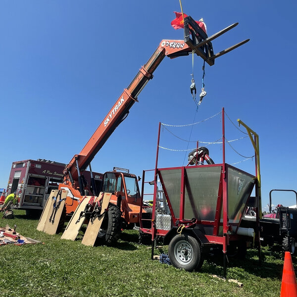 Grain Engulfment - Prevent A Deadly Situation - MID-WEST FARM REPORT ...