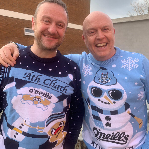 PJ & Jim's Christmas Morning Glory 2022 🎄 - Morning Glory with PJ & Jim ...