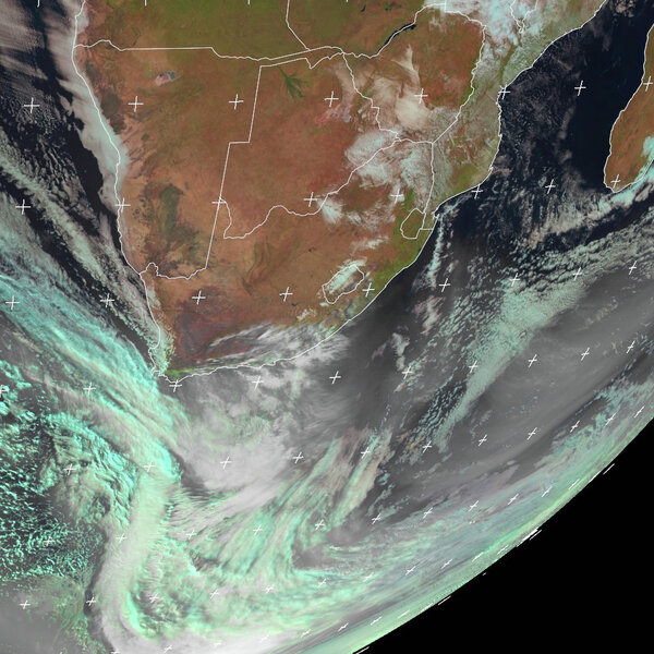 Nóg ’n monsterstorm tref Tuinroete en Sentraal Karoo vandag en môre ...