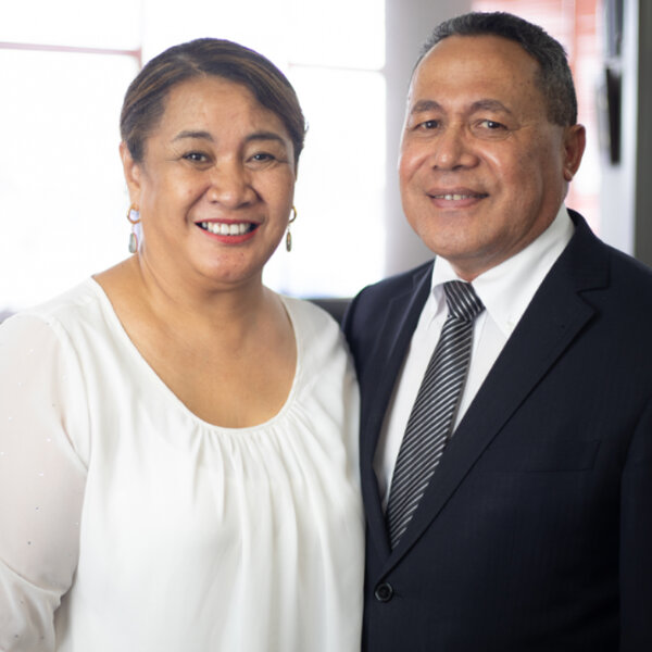 LM4 - Samoan Success Story of Lesa Apulu & Meta Tyrell - Pacific Media ...