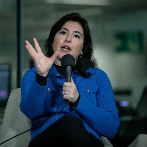 TSE proíbe celular em cabines de votação; sabatina com Simone Tebet; e ...