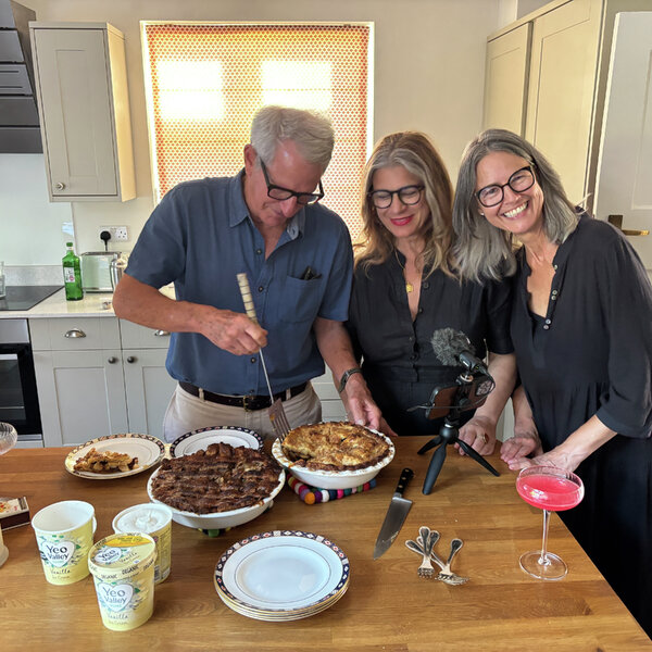 Petersfield's Shine Radio's American Apple pie bake-off is full of ...