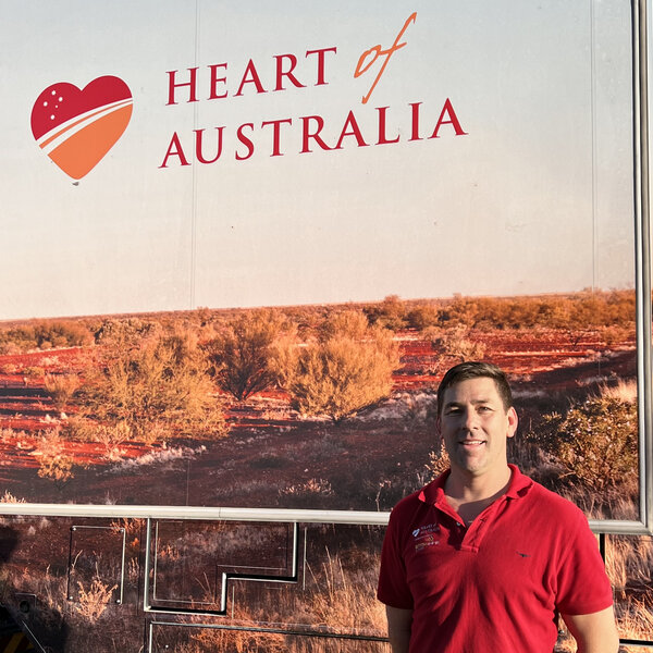 Heart of Australia mobile medical services - Ewan Wylie - Postcards ...