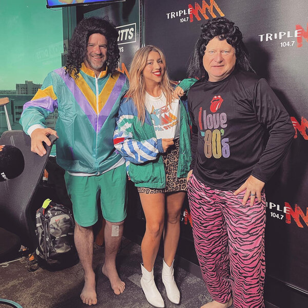 Happy 1 Year Anniversary Loz! - Triple M Breakfast with Roo, Ditts ...