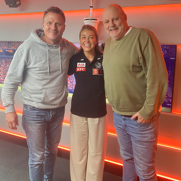 Collingwood AFLW Star Sarah Rowe - The Rush Hour with JB & Billy - Omny.fm