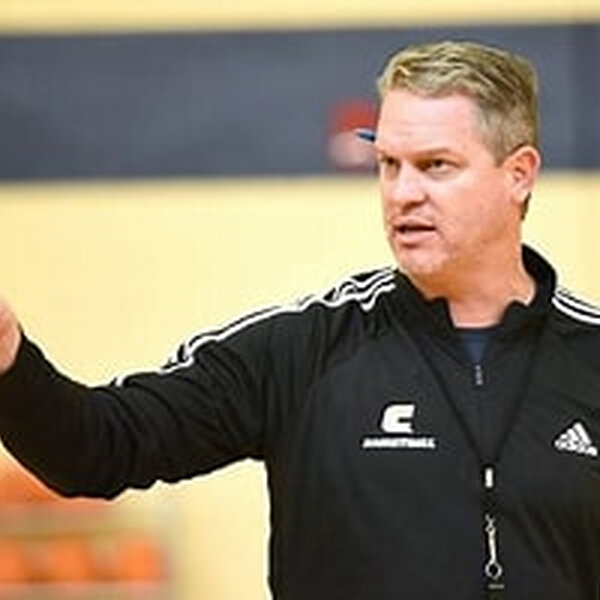 UTC mens' basketball coach Dan Earl 1-27-26 - SportTalk Chattanooga ...
