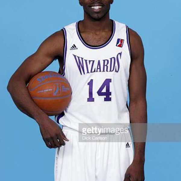 The @espnVshow and @PerrinJohnson hr 3- Talking AAU,Scary Movies, and ...