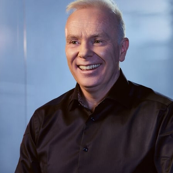 Swapping Work Boredom for World Stardom with Onóir - The Business - Omny.fm