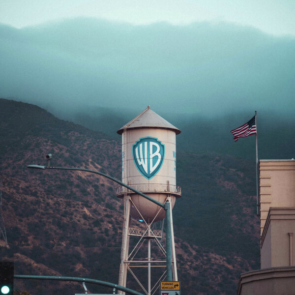 Party for Two - Paramount looks to buy Warner Brothers - Time machine ...