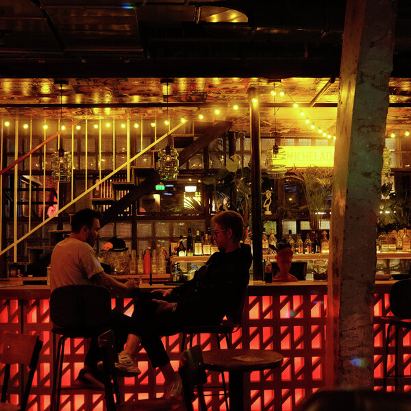 Party for Two - Pro-athletes at bars - Black Friday - Touchdowns and ...