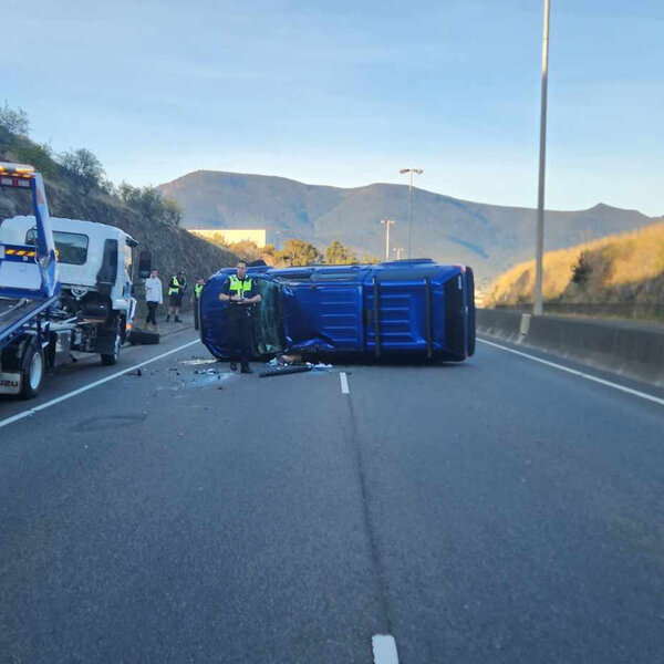 Bowen Bridge blocked following rollover - The Tasmania Briefing - Omny.fm