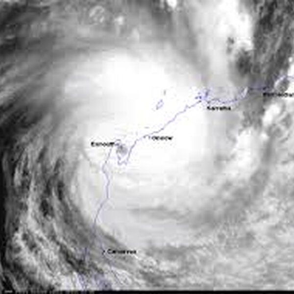 Full fury of Cyclone Narelle hits Exmouth as heavy rain heads south ...