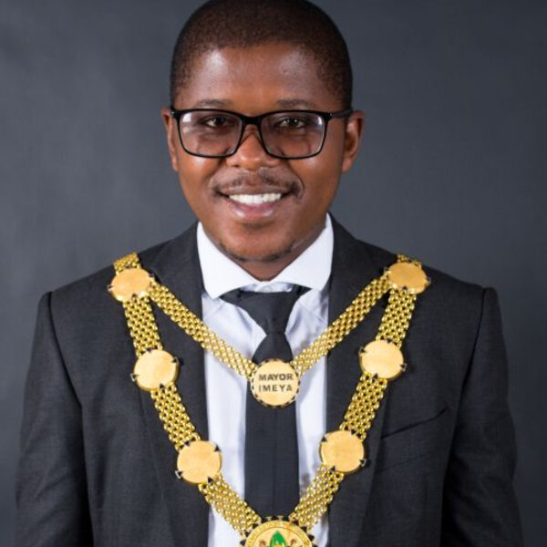 DISCUSSION EZANGEMPELASONTO: ILEMBE DISTRICT MAYOR THOBANI SHANDU ...