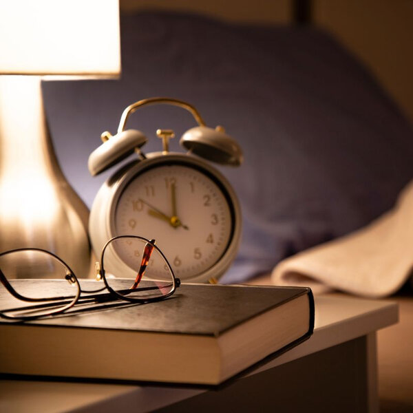 Are You A Revenge Bedtime Procrastinator? - Z93 Best of the Buzz - Omny.fm
